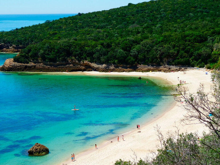 Como visitar a Praia de Galapinhos, em Portugal [com mapa]
